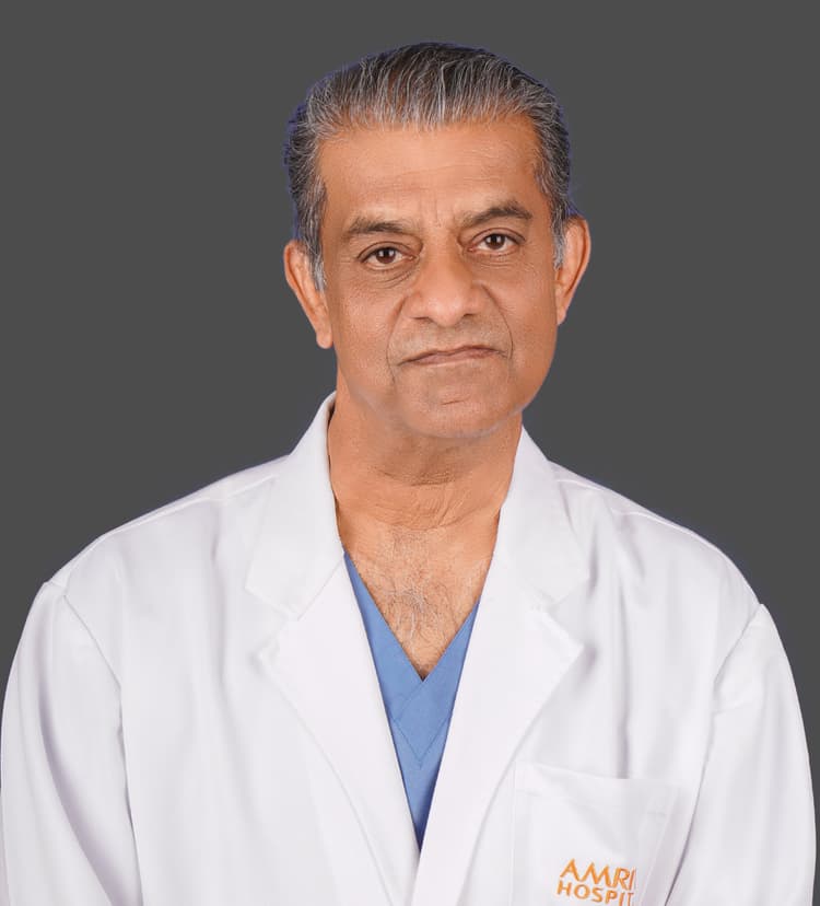 Dr. S. Radhakrishnan - Head | Amrita Hospital Faridabad